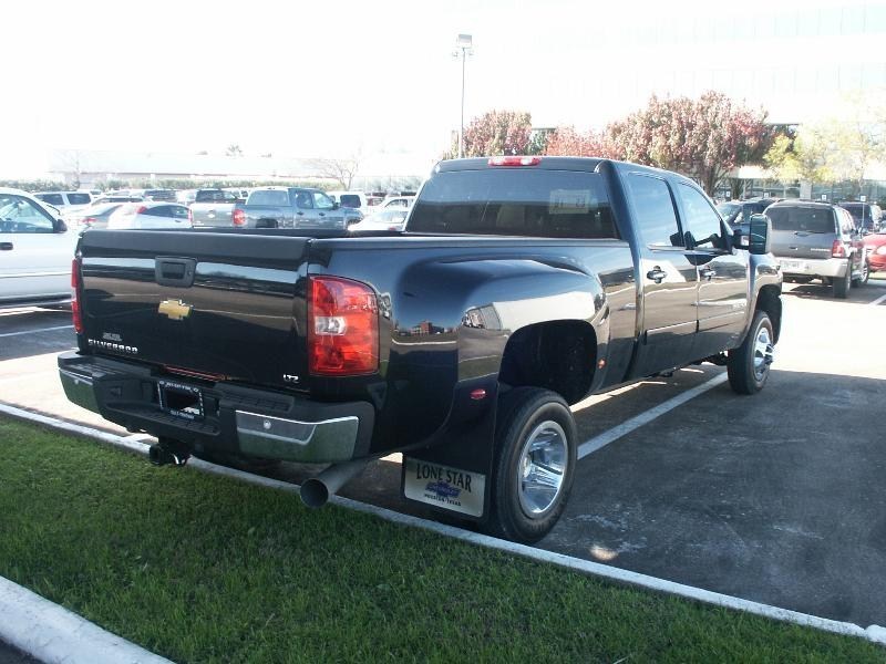 IMLOWERs 2008 Chevy Crew Cab Dually